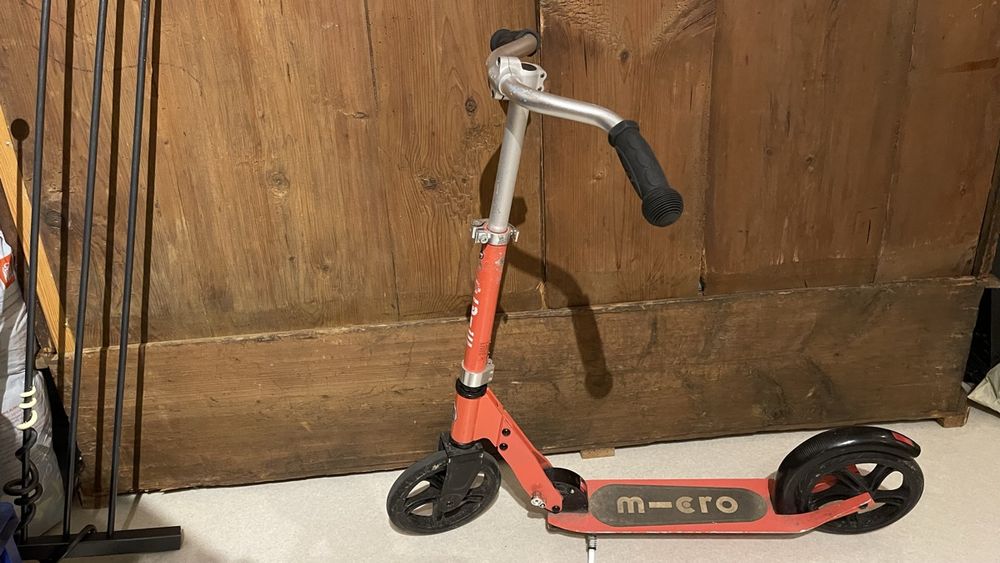 Micro Tretroller (Gebraucht) in Schönenbuch für CHF 30 – mit Lieferung ...