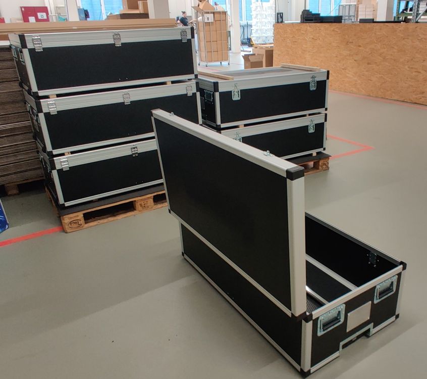 Robuster Transportkoffer mit Rollen, abschliessbar (Neu (gemäss ...