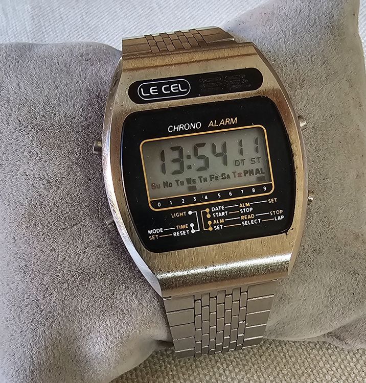 LE CEL CHRONO ALARM Elegante Herrenuhr (Gebraucht) in Speicher für CHF ...