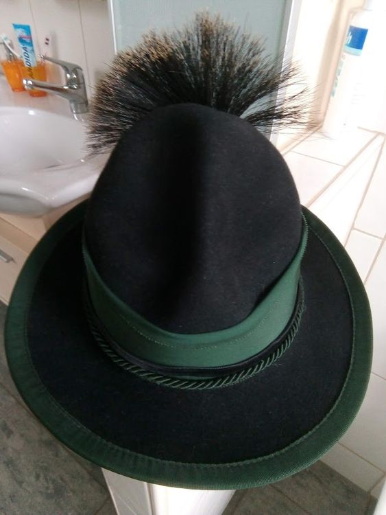 Trachtenhut oder Jägerhut, Original Ischlerhut mit Gamsbart | Kaufen ...
