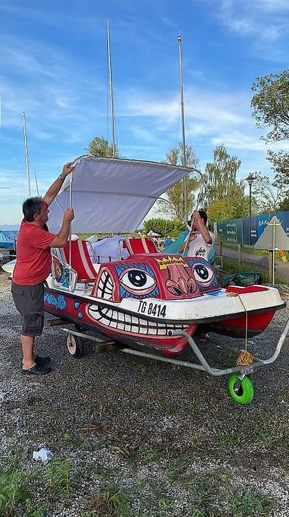 Cooles Tretboot für 4 Personen 🌞 Spass 😎 (Gebraucht) in HORN für CHF ...