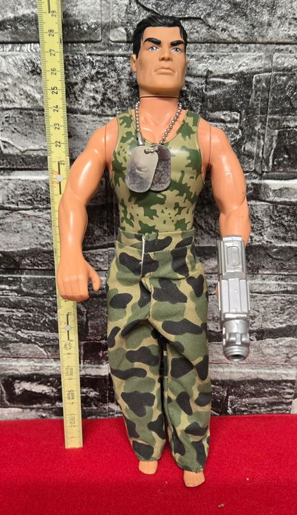 Hasbro Action Man Army mit Waffe Action! 🏍🔥 (Gebraucht) in Eschen für ...