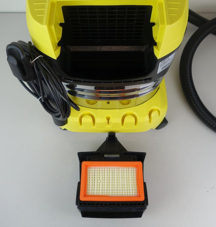 Kärcher WD 4 Premium Mehrzwecksauger (Gebraucht) in Basel für CHF 67 ...