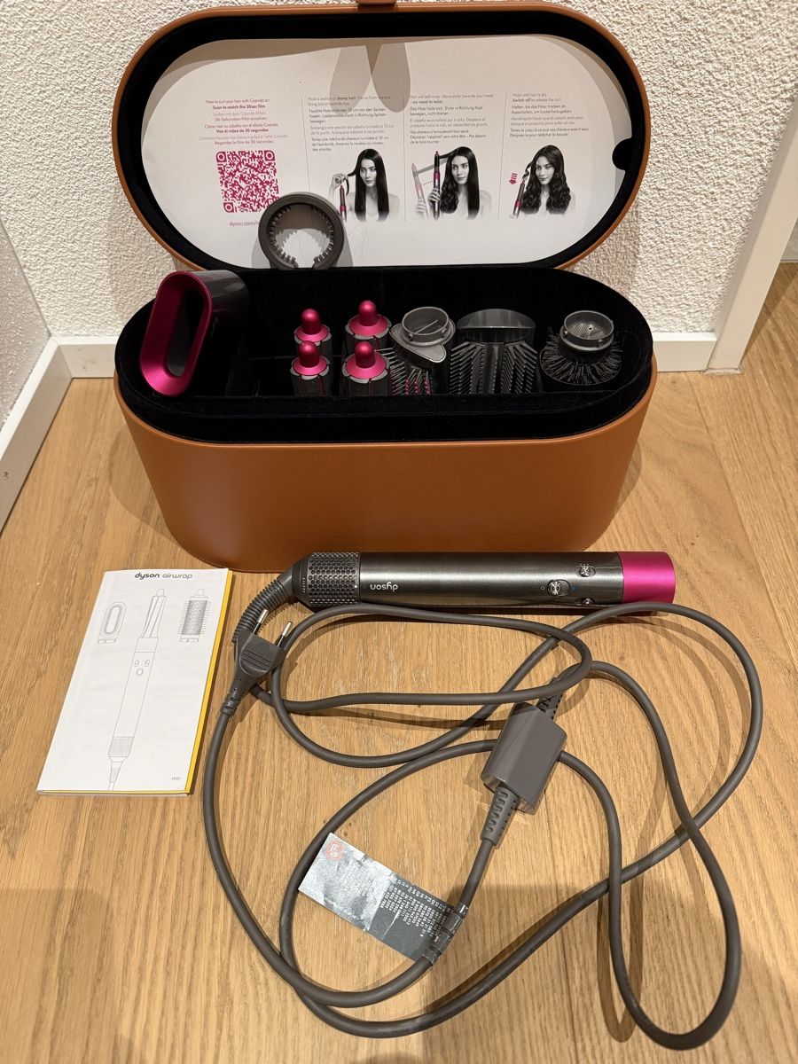 Dyson Airwrap Complete Haarstyler, Top Zustand (Gebraucht) in Wettswil ...
