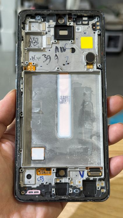 Galaxy A52 A526B Écran d'origine fissuré bon tactile (Gebraucht) in ...