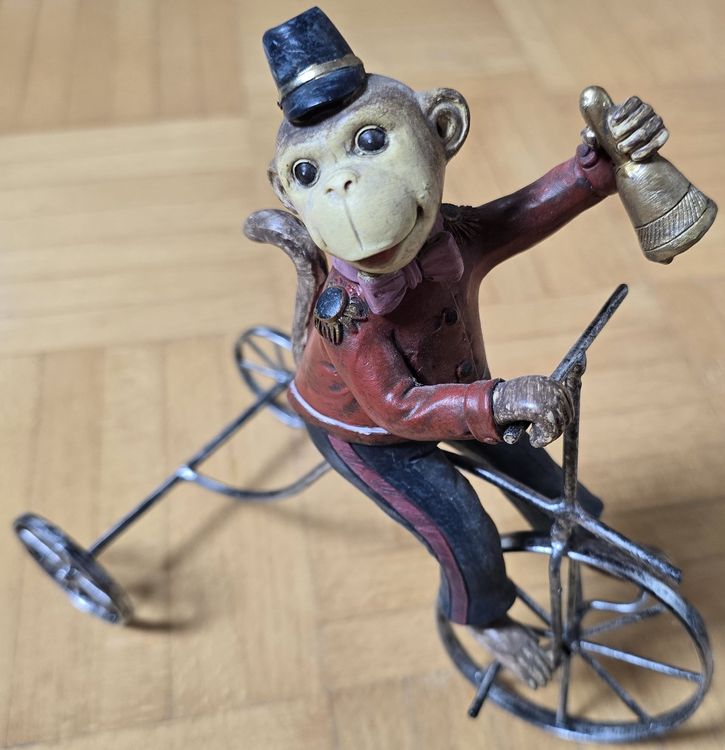 Metallstatue eines Affen (Gebraucht) in Froideville für CHF 39.9 – mit Lieferung auf Ricardo kaufen