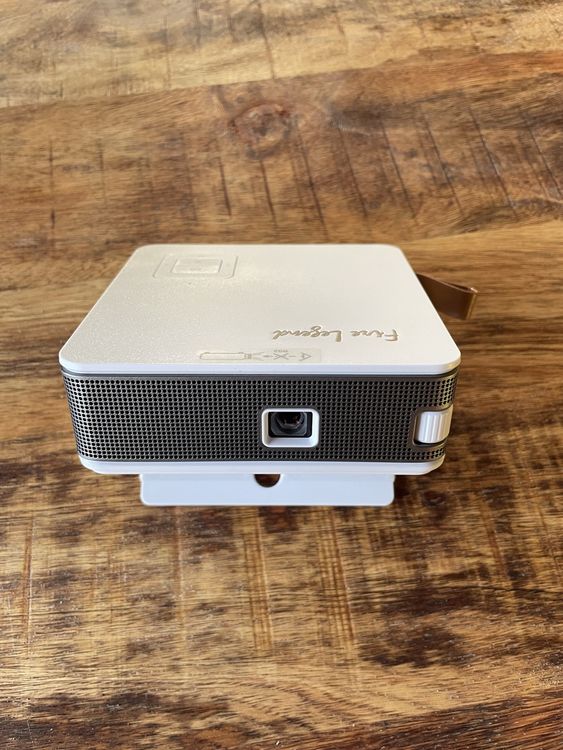 Acer Mini LED-Beamer mit Akku und Lautsprecher (Neu (gemäss ...