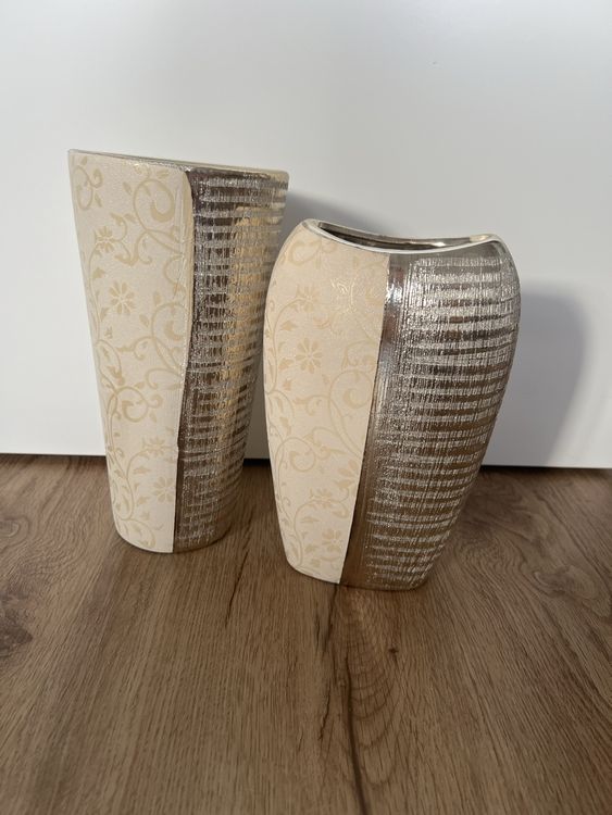 Vasen (Gebraucht) in Urnäsch für CHF 15 – mit Lieferung auf Ricardo kaufen