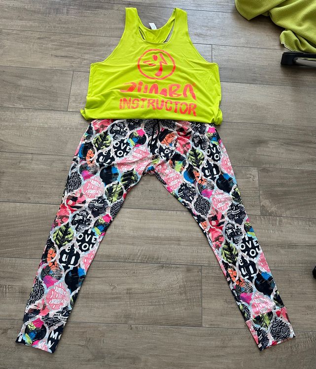 Zumba®️ Set (Gebraucht) in Visp für CHF 18 – mit Lieferung auf Ricardo ...