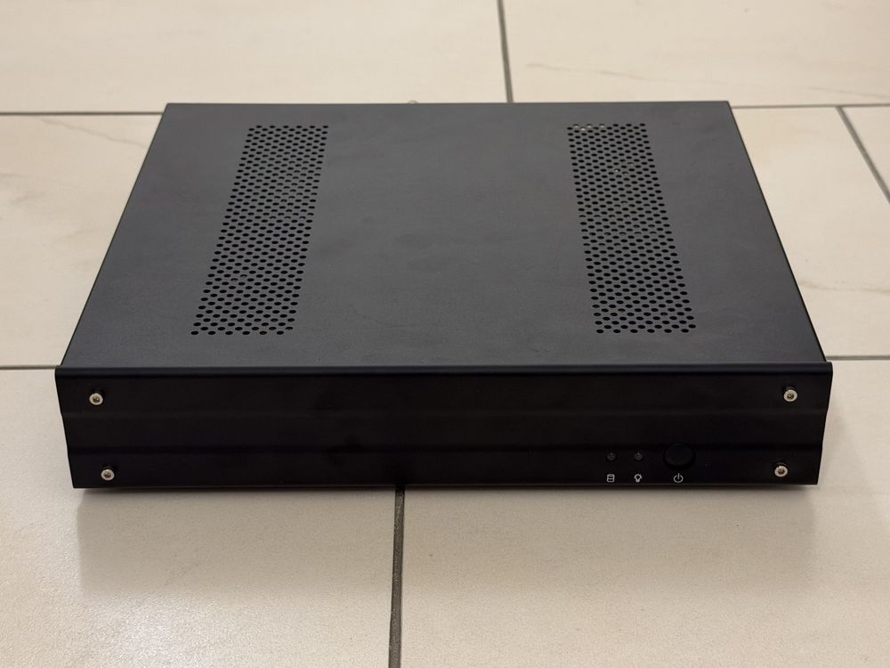 YunoHost Appliance für das SelfHosting von Web-Apps (Gebraucht) in ...