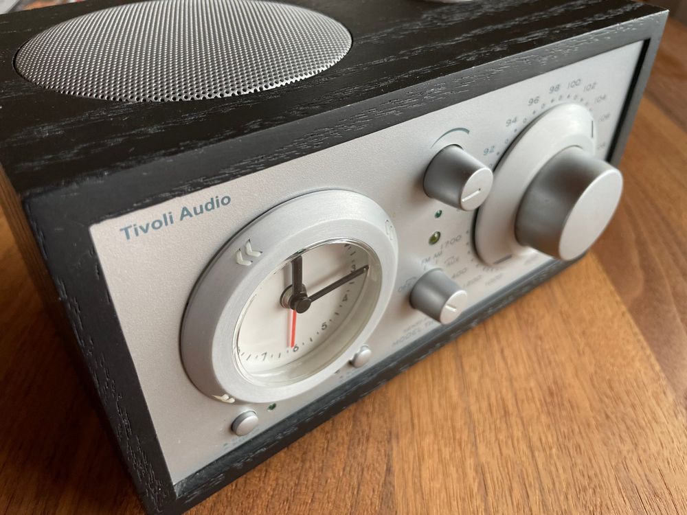 Tivoli Audio Model Three AM/FM (Gebraucht) in Fürigen für CHF 19 – mit ...
