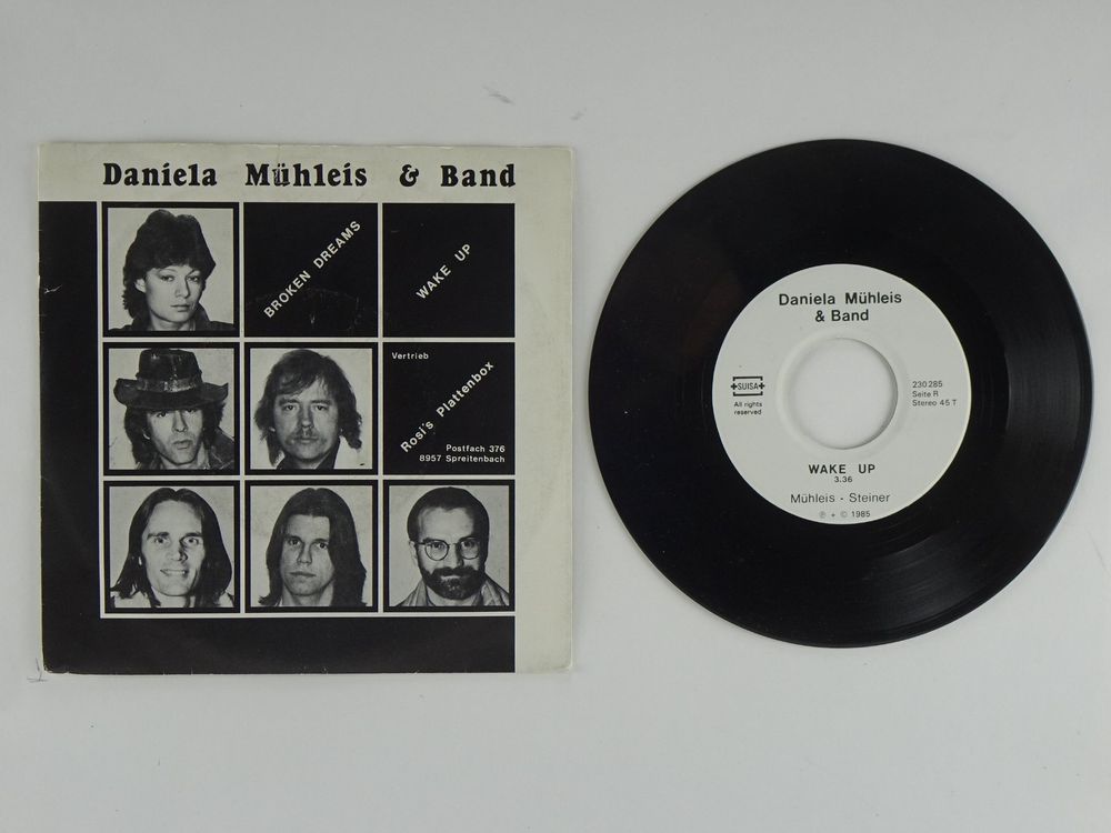 Mühleis Daniela & Band [CH] - Broken Dreams b/w Wake Up (Gebraucht) in ...