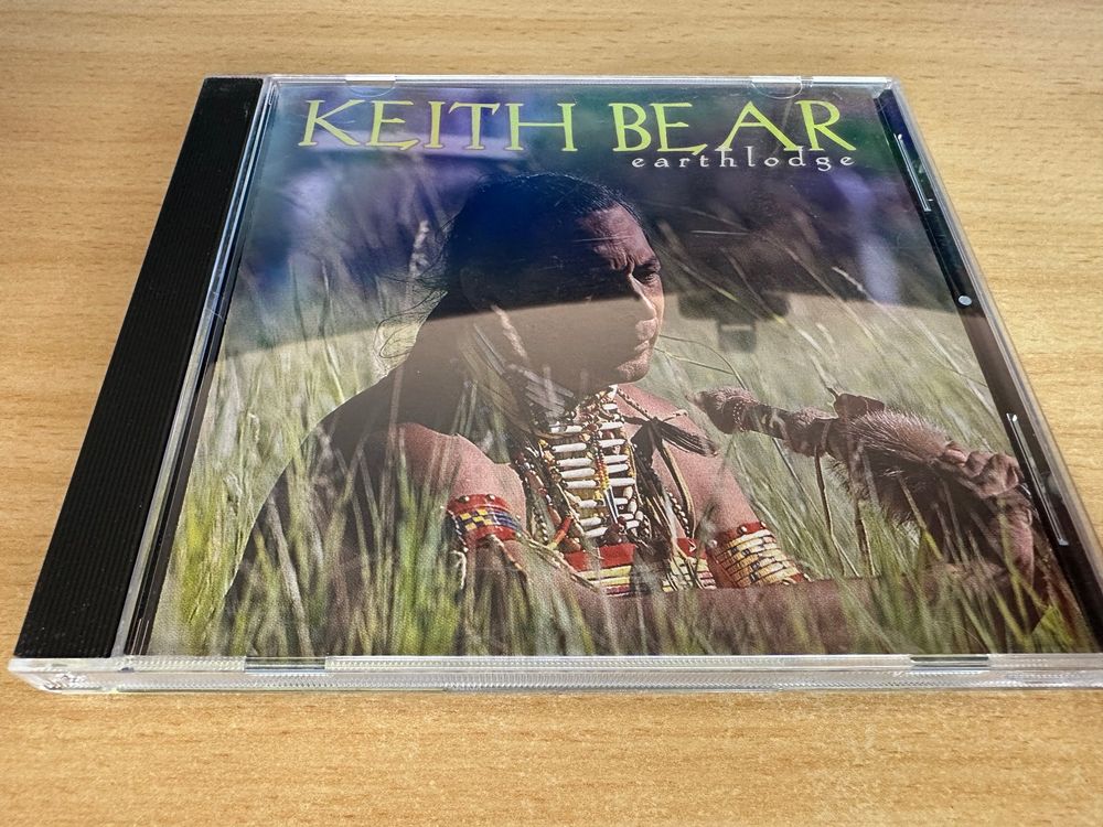 Keith Bear – Earthlodge | Kaufen auf Ricardo