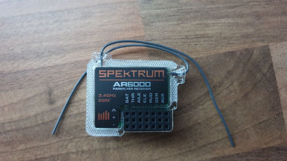 Spektrum AR6000 DSM2 6 Kanal Empfänger (Gebraucht) in für CHF 10 – mit ...