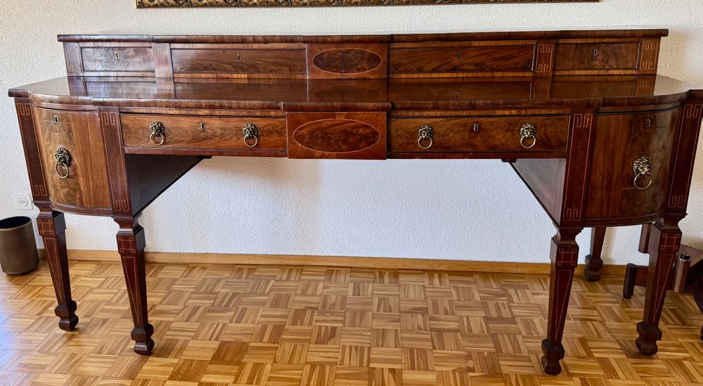 Elegantes Antike Mobel Gebraucht Bild