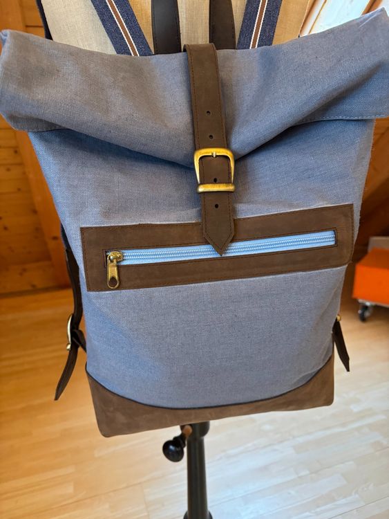 Roll-Top Rucksack / Laptoprucksack (Neu und originalverpackt) in Stäfa ...