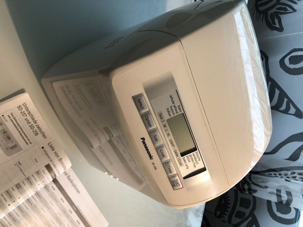 Brotbackautomat Panasonic SD-256 ab 1.— | Kaufen auf Ricardo