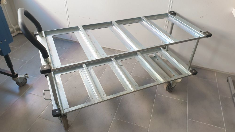 Rollwagen Werkzeugwagen Materialwagen (Gebraucht) in Belp für CHF 100 ...