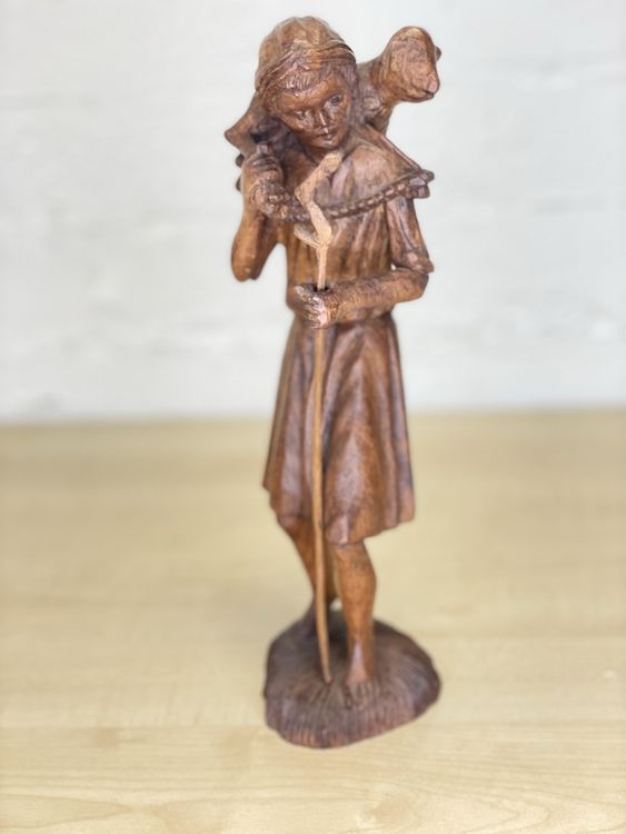 Holzfigur Hirtin mit Lamm, 25cm, geschnitzt | Kaufen auf Ricardo