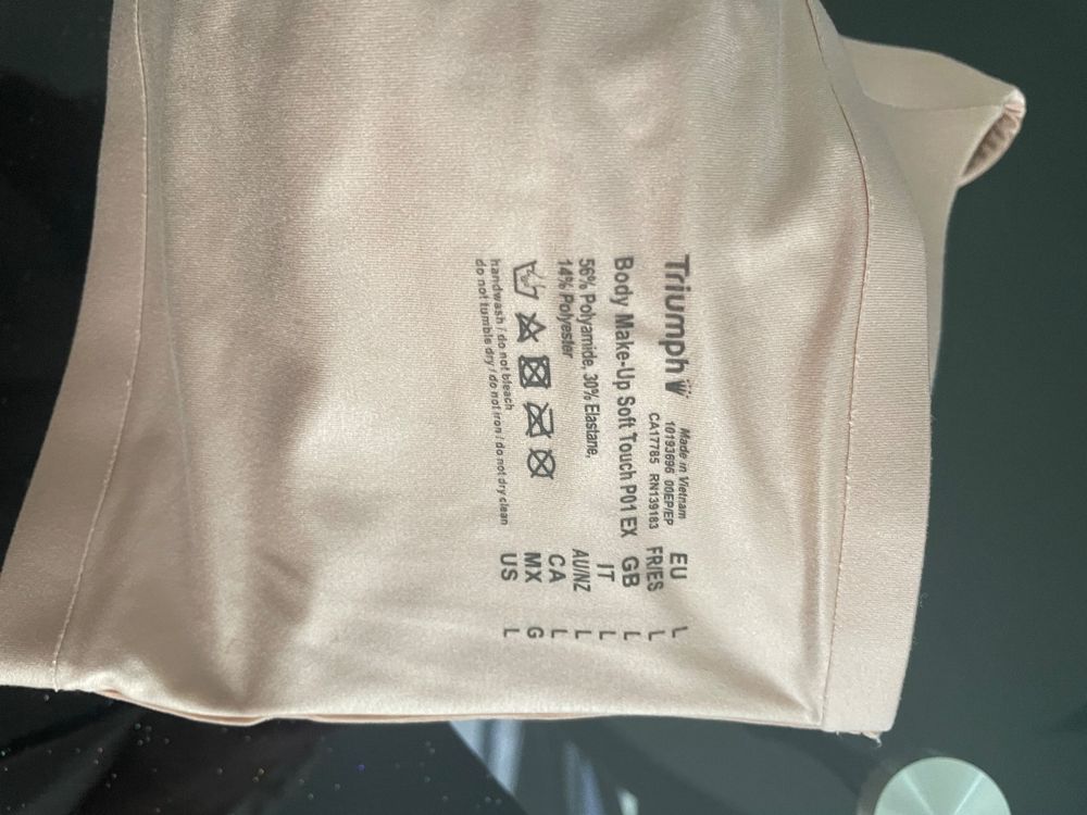 BH L-Gr.Triumph Body Make-Up Soft Touch P01 EX beige (Gebraucht) in ...