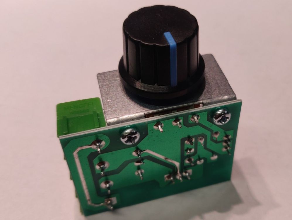 SCR Regler Spannungsregler Drehzahlregler Dimmer 220V 2000W (Neu und originalverpackt) in Tann ...