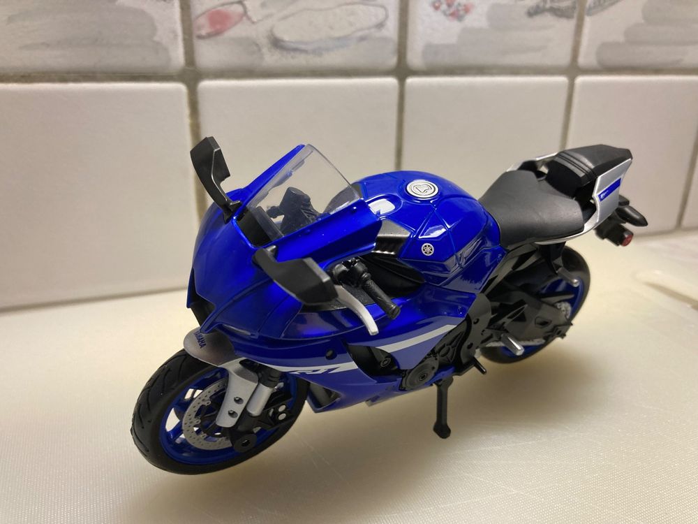 Yamaha YZF-R1 2021 1/12 | Kaufen auf Ricardo