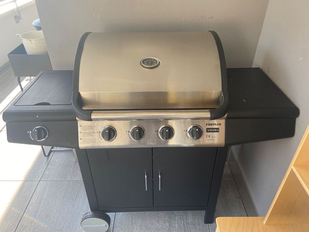 Fireplus Vision 4 gas grill (Gebraucht) in Oberwil b. Zug für CHF 90 ...