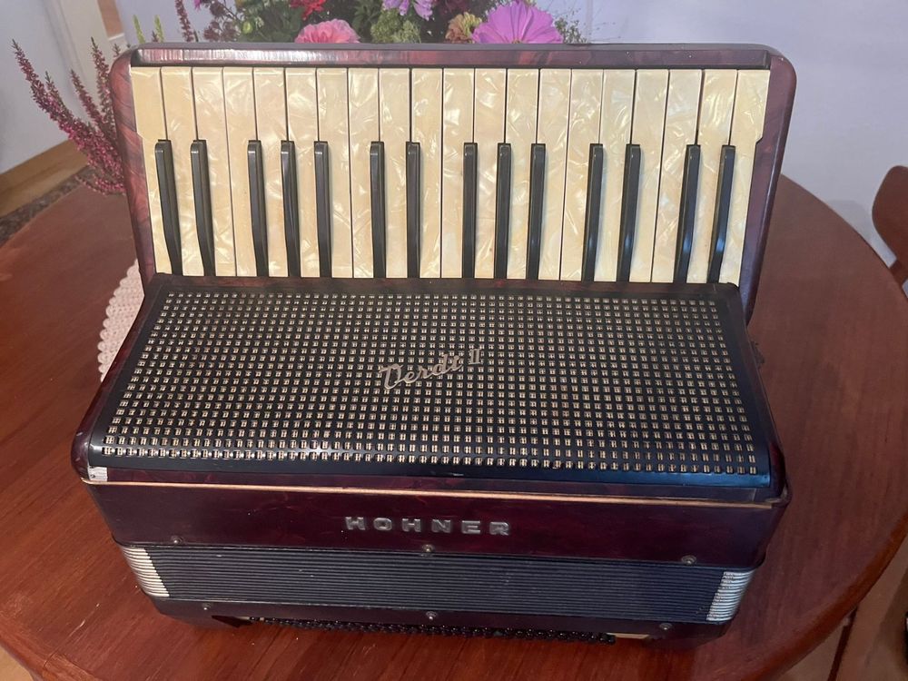 Hohner / Verdi II (Gebraucht) in Dachsen für CHF 100 – nur Abholung auf ...