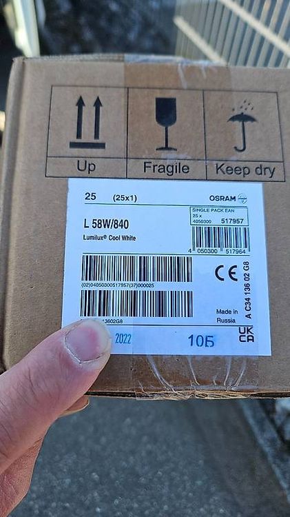 L58W 840 COOL WIHTE NEONRÖHREN 25 STK (Neu und originalverpackt) in ...