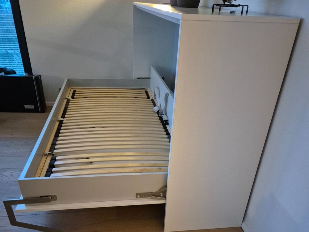 Platzsparendes Klappbett Schrankbett weiss modern (Gebraucht) in Zürich für CHF 210 – nur ...