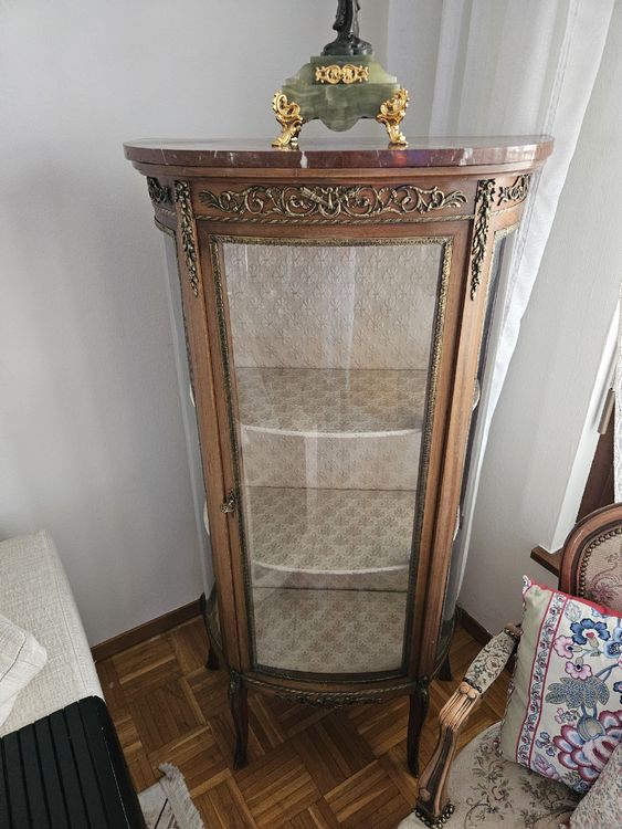 Louis XV Vitrine ca 100jahre Alt mit Marmorplatte (Gebraucht) in Wilen ...