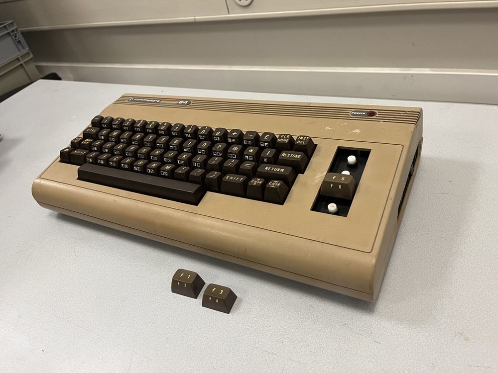 Commodore C64 defekt | Kaufen auf Ricardo
