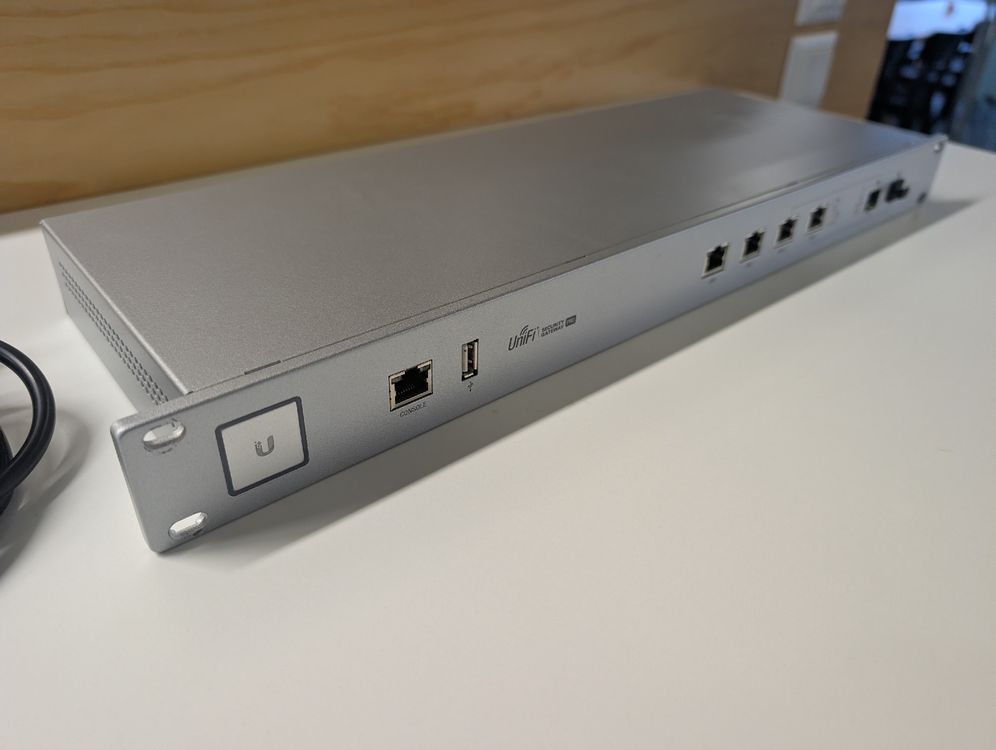 Unifi USG-PRO-4 (Gebraucht) in Winterthur für CHF 17 – mit Lieferung ...