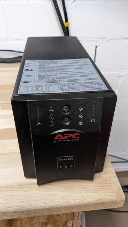 USV APC 750 Smart-UPS - Akku neuwertig | Kaufen auf Ricardo