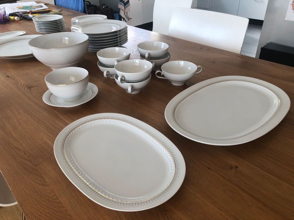 Hutschenreuther Geschirrservice weiss mit feinem Goldrand | Kaufen auf ...