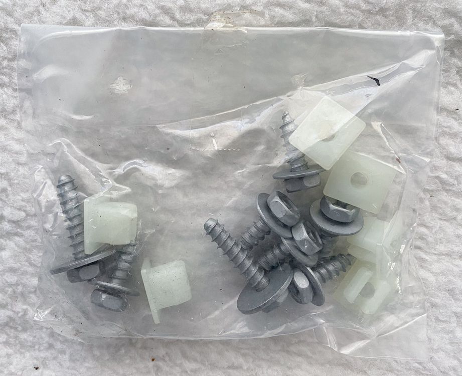 TOYOTA Frontschürze / Spoilerlippe 76084-52060 NEU ORIGINAL (Neu und ...