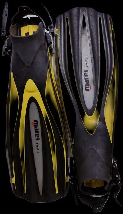 Tauchflossen Mares EXCEL Herren Gr. 46 (Gebraucht) in für CHF 7 – nur ...