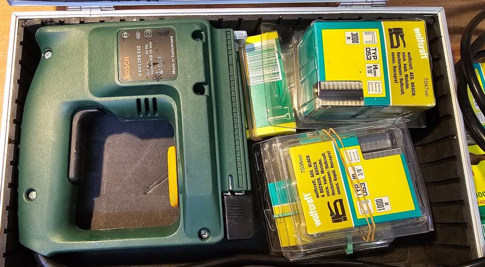 Elektro-Tacker PTK 14 E von BOSCH (Gebraucht) in Münchenstein für CHF ...