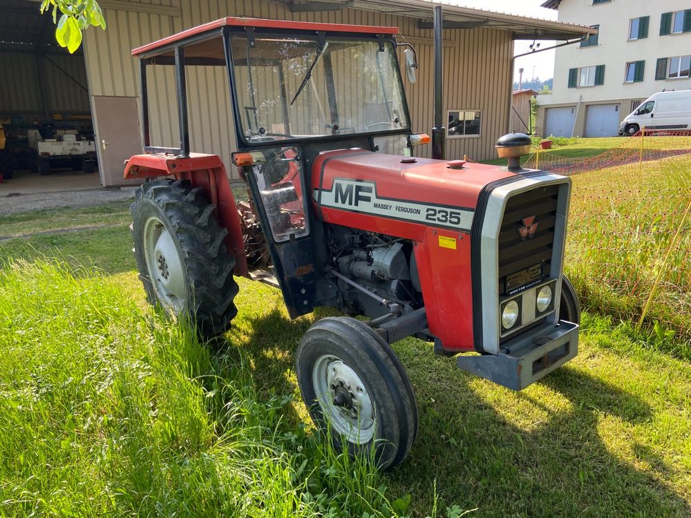 Traktor MF235 (Gebraucht) in Buonas für CHF 4040 – nur Abholung auf Ricardo kaufen
