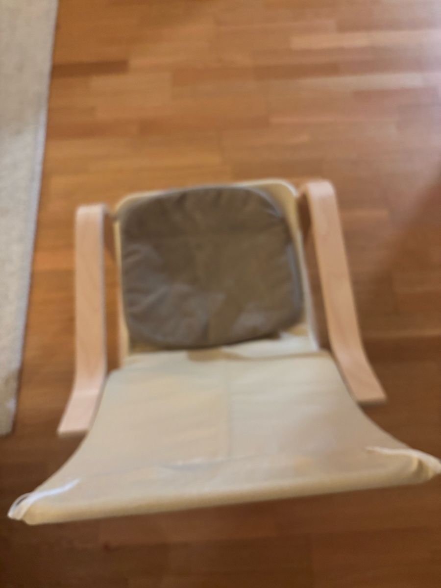 Ikea Poang Chair Birch Veneer Cream Color Frame+Cushion (Gebraucht) in ...