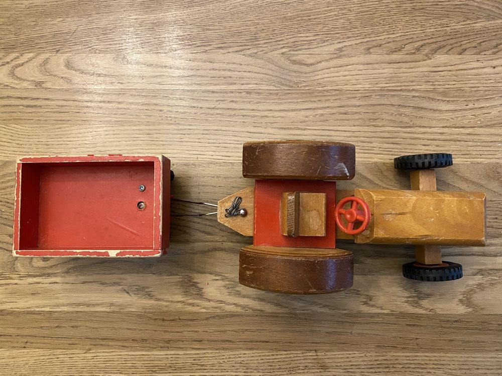 Vintage Holz Traktor (Gebraucht) in Andelfingen für CHF 5 – mit ...