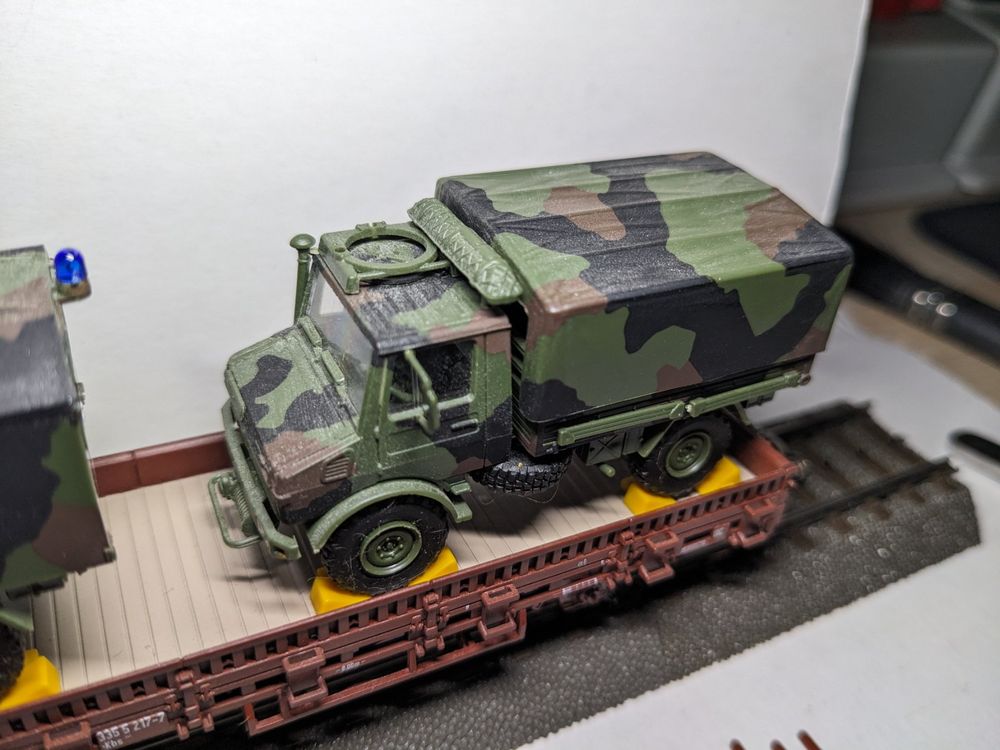 ROCO Minitanks 825 Rugenwagen unimogs et 2x 306 TPZ1 BDGM (Gebraucht ...