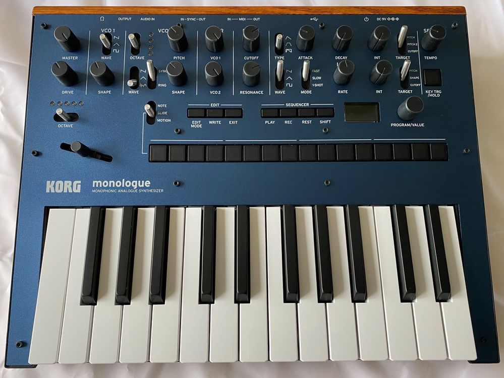 Korg Monologue - dark blue - inkl. Decksaver (Gebraucht) in Rümlang für ...