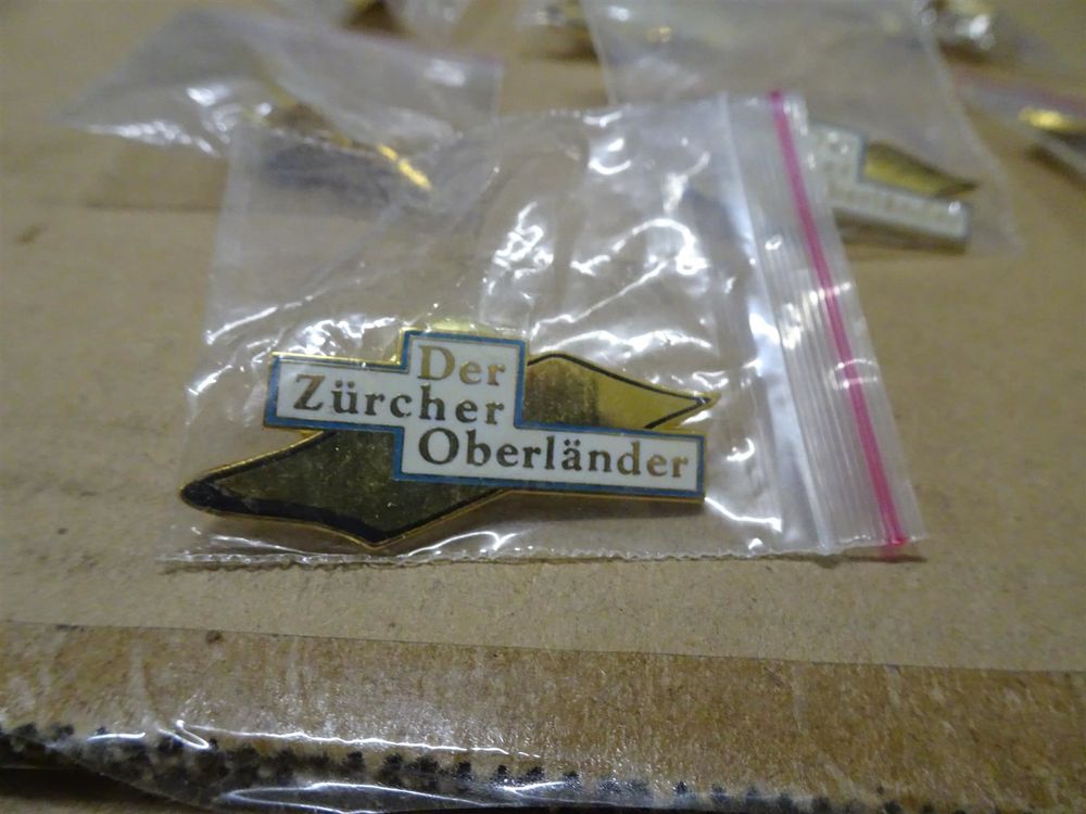 10Stk neue Pin's vom Zürcher Oberländer (Neu und originalverpackt) in ...
