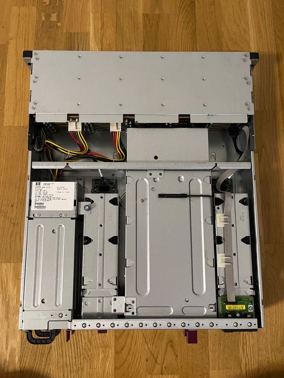 HP / HPE StorageWorks D2700 MSA Disk Enclosure 25 SAS Disks (Gebraucht ...