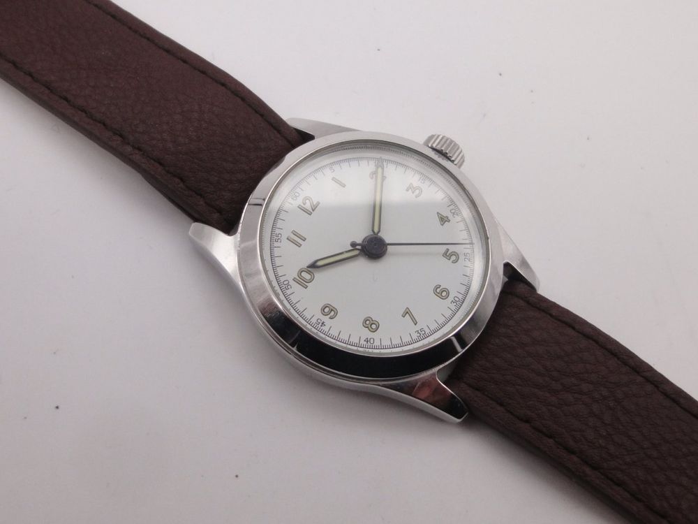 Militäruhr Handaufzug (Neu (gemäss Beschreibung)) in basel für CHF 21.3 ...