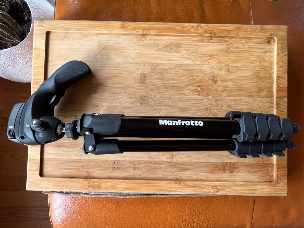 Manfrotto Compact Action Stativ, Tripod | Kaufen auf Ricardo