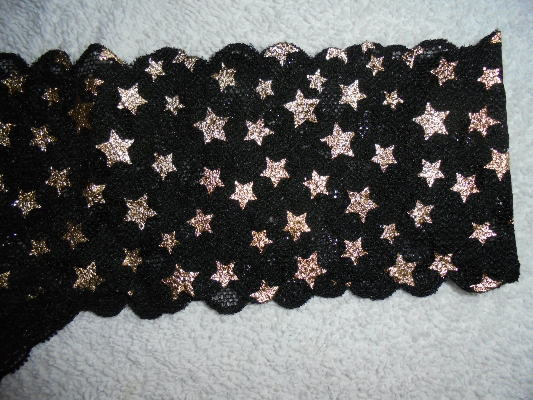 VICTORIA'S SECRET LACIE THONG, S, NEU, MIT GOLDENEN STERNEN (Neu und ...