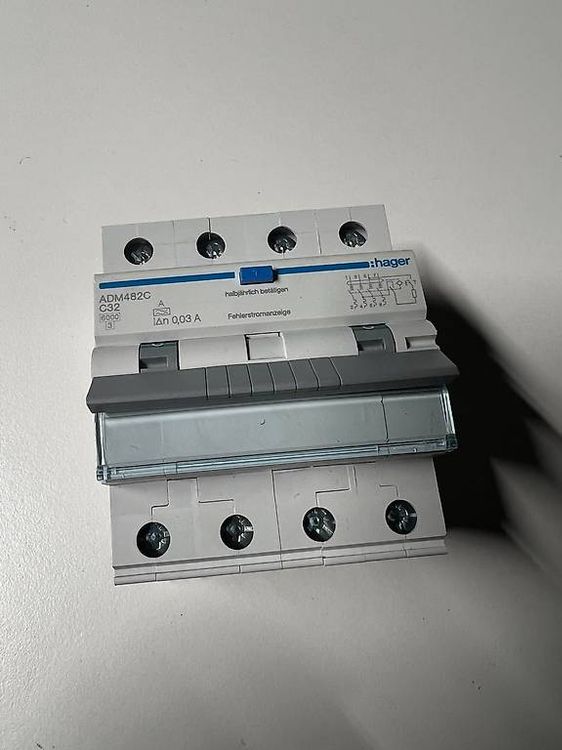 Hager ADM482C - FI-LS C32A 30mA - 5 Stück verfügbar (Gebraucht) in ...