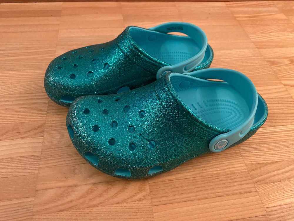 Crocs 35 (Gebraucht) in Jona für CHF 5 – mit Lieferung auf Ricardo kaufen